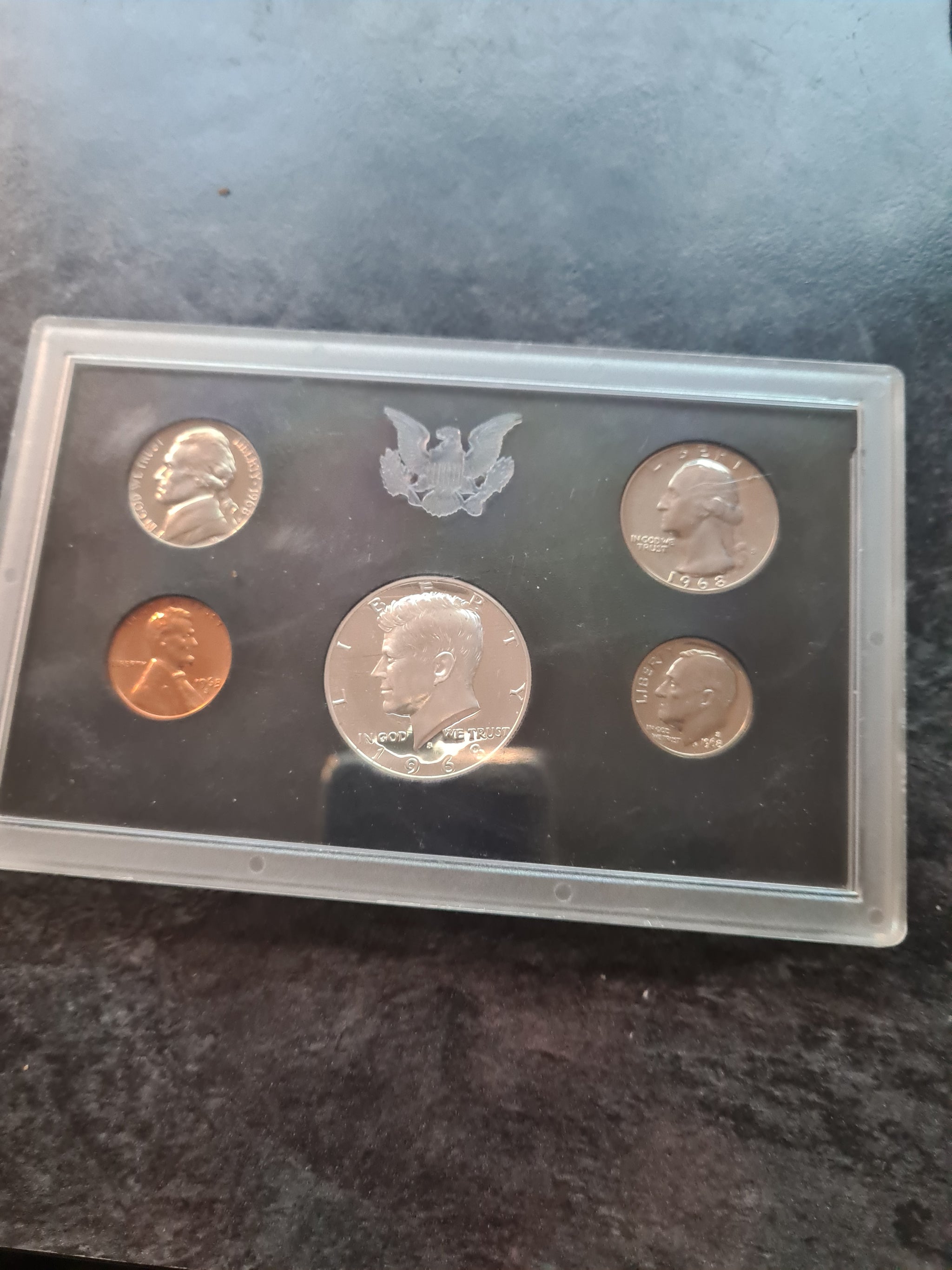 US Vietnam war dated US coin proof set – Bat 21 Militaria and Surplus