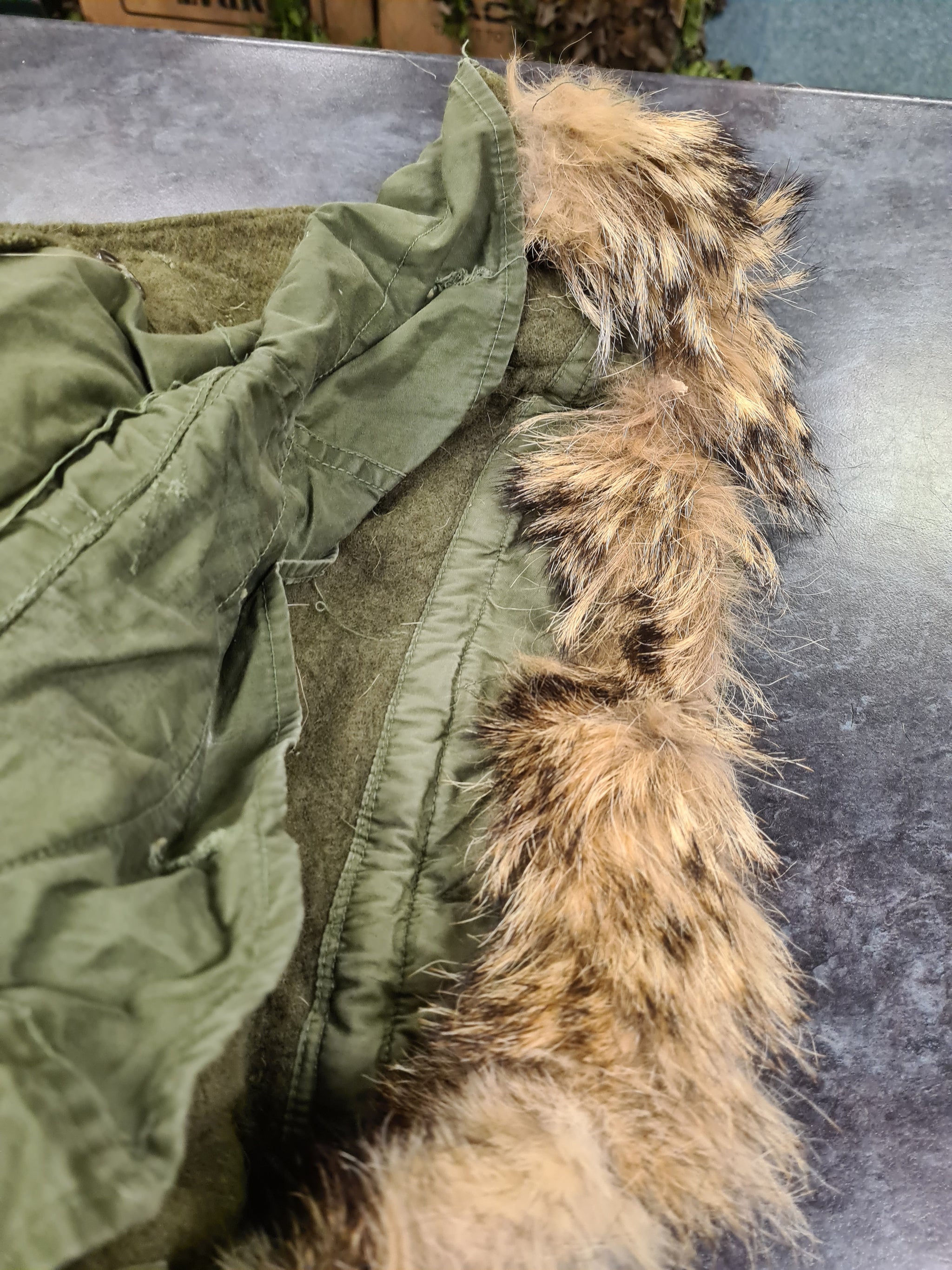 US Original Fishtail parka hood – Bat 21 Militaria and Surplus